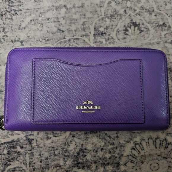 Coach | Bags | Vintage Coach Purple Zip Around ...